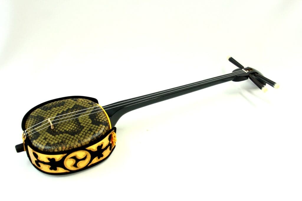 Sanshin - Artificial skin Ryukyu Sanshin（Okinawa ） | Sanshin Store ...